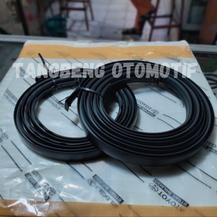 Jual karet roof/ list moulding atap mobil vios gen 1 | Shopee Indonesia