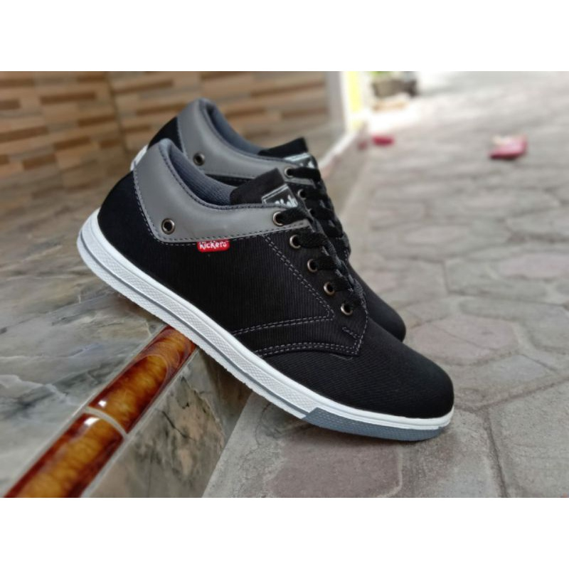 Jual Sepatu Kickers sepatu pria sepatu cwok sepatu kasual | Shopee ...