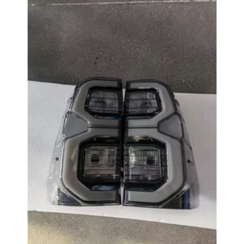 Jual stop lamp hilux 2019 - 2023 led bar smoke | Shopee Indonesia