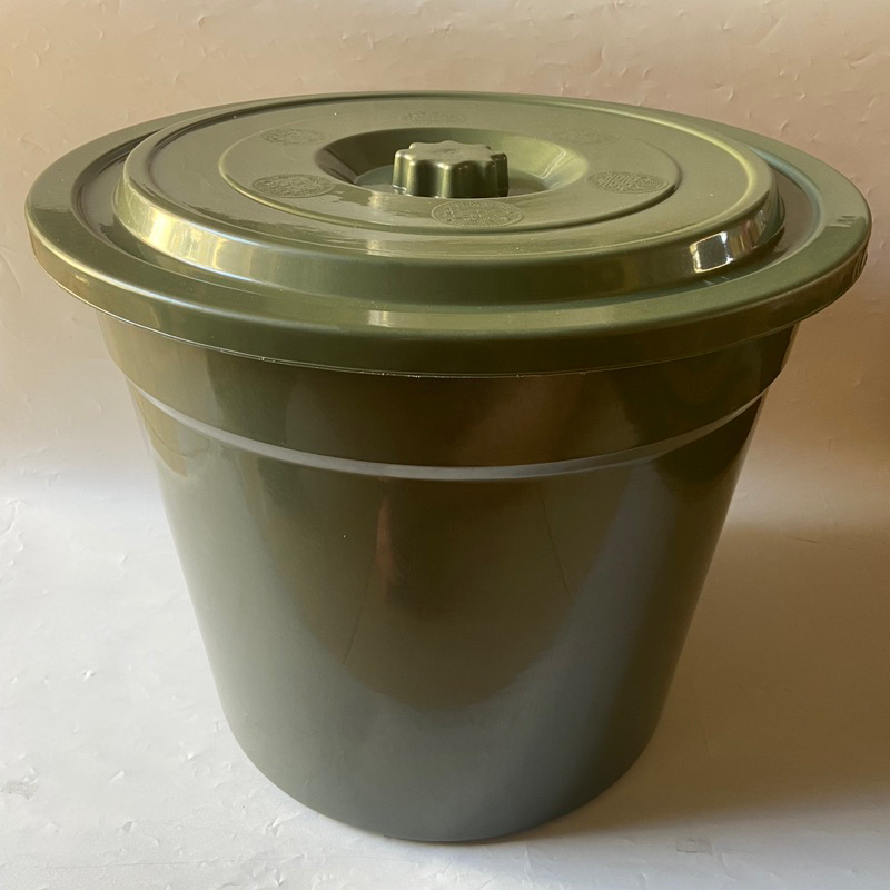 Jual EMBER PLASTIK WARNA HITAM KAPASITAS 70 LITER | Shopee Indonesia