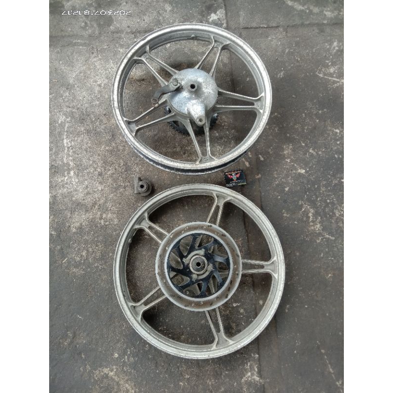 Jual Pelg velg SUZUKI Thunder original set depan dan belakang PNP ...