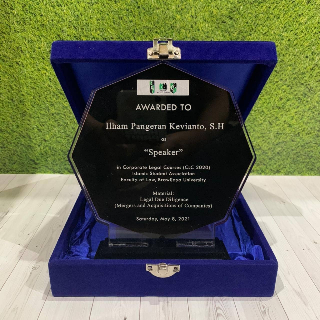 Jual PREMIUM PRODUK!! Plakat/piala/piagam/plakat akrilik/trophy/custom ...