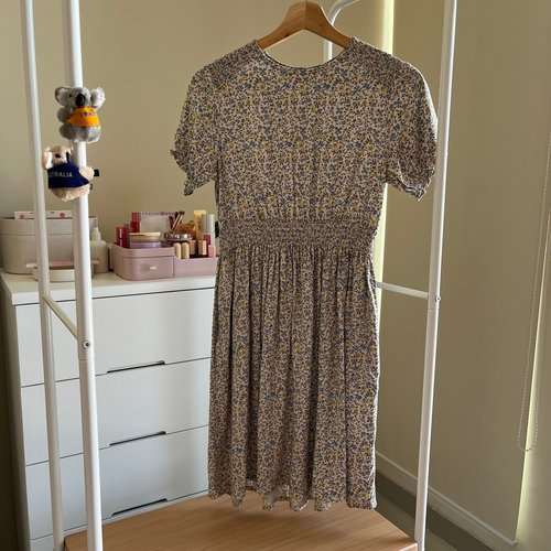Jual UNIQLO DRESS BUNGA BUNGA | Shopee Indonesia
