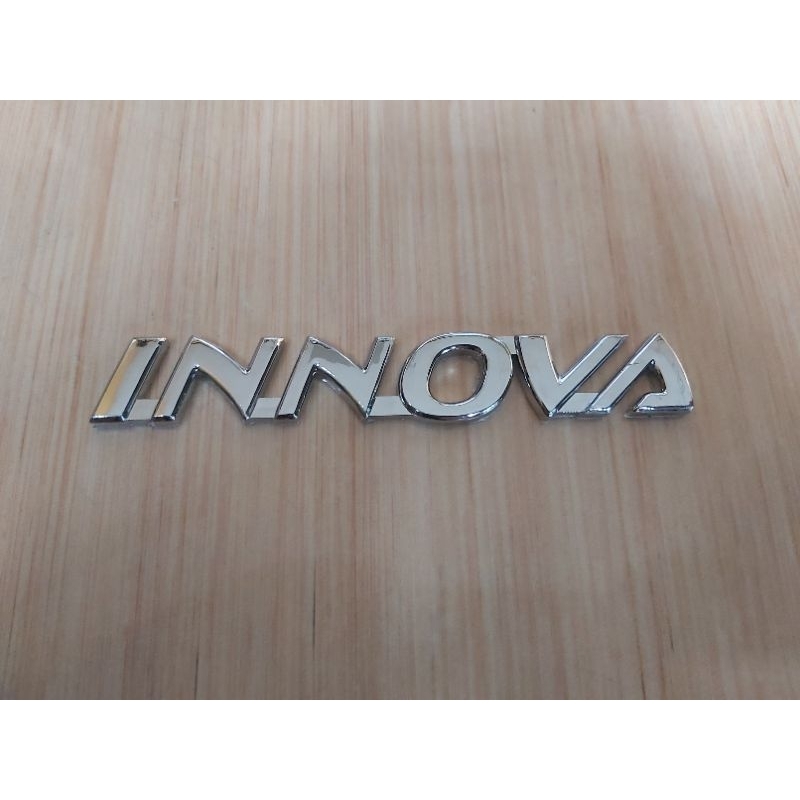 Jual Emblem Mobil Kijang Innova 2.0 / Emblem G Innova / Emblem 2.0 ...