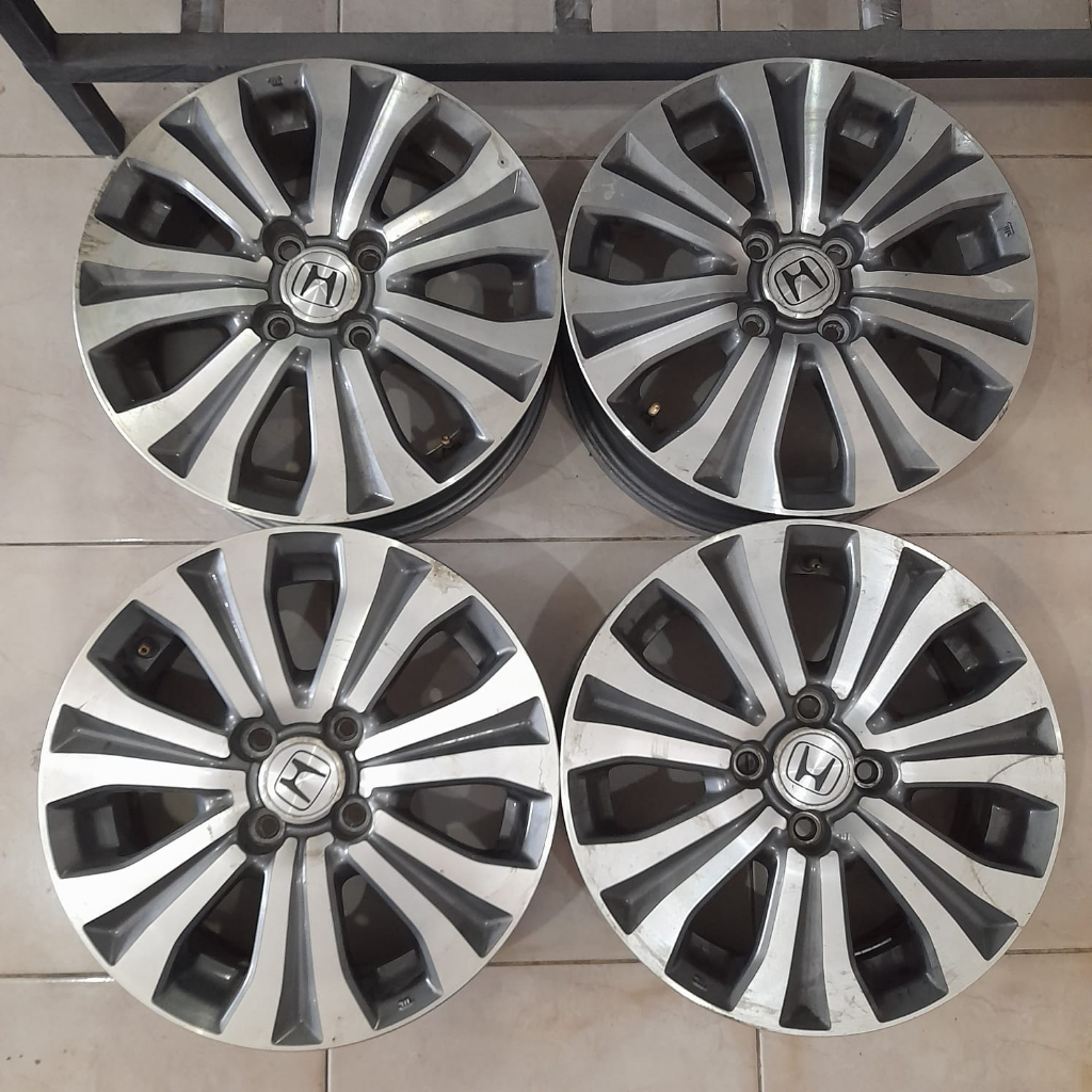 Jual Velg Mobil Bekas Ori Copotan Honda Freed Ring 15x5,5 Pcd 4x100 grey Polish Cocok Buat Brio ...