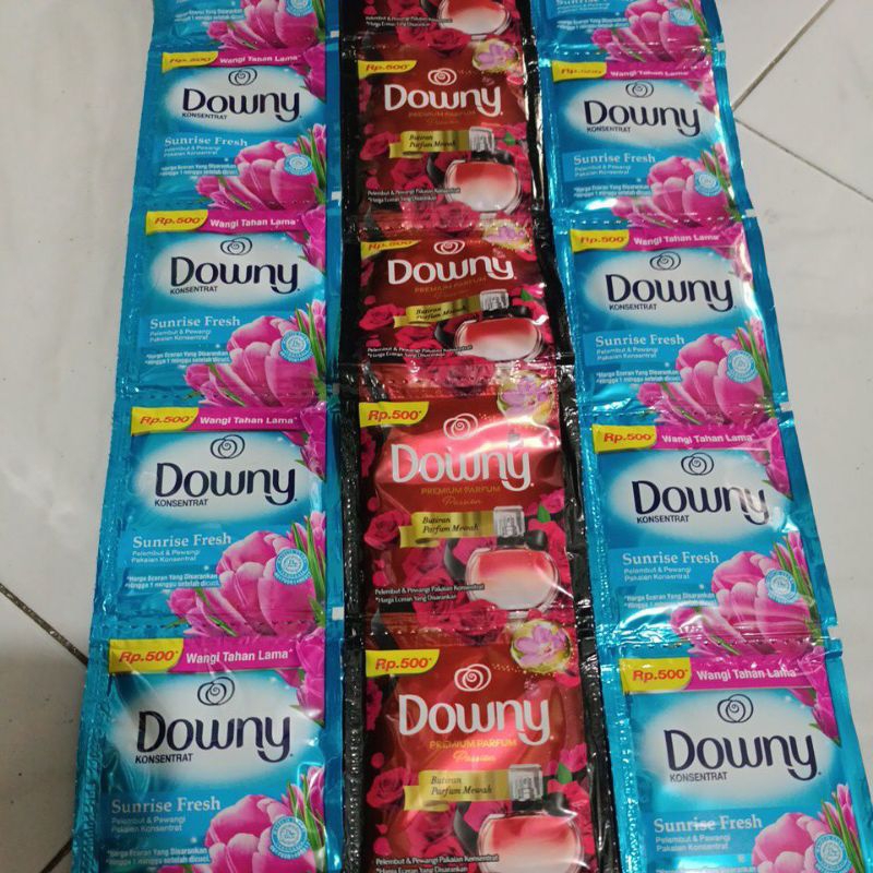 Jual downy renteng saset warna random isi 12pcs | Shopee Indonesia