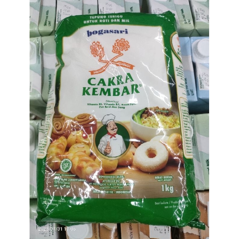 Jual Tepung Terigu Cakra Kembar / Segitiga Biru / Kunci Biru 1KG ...