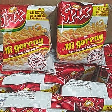 Jual SPIX MIE GORENG 1 RENCENG 10pc 9Gr Per Bungkus | SPIX Soba Mie ...