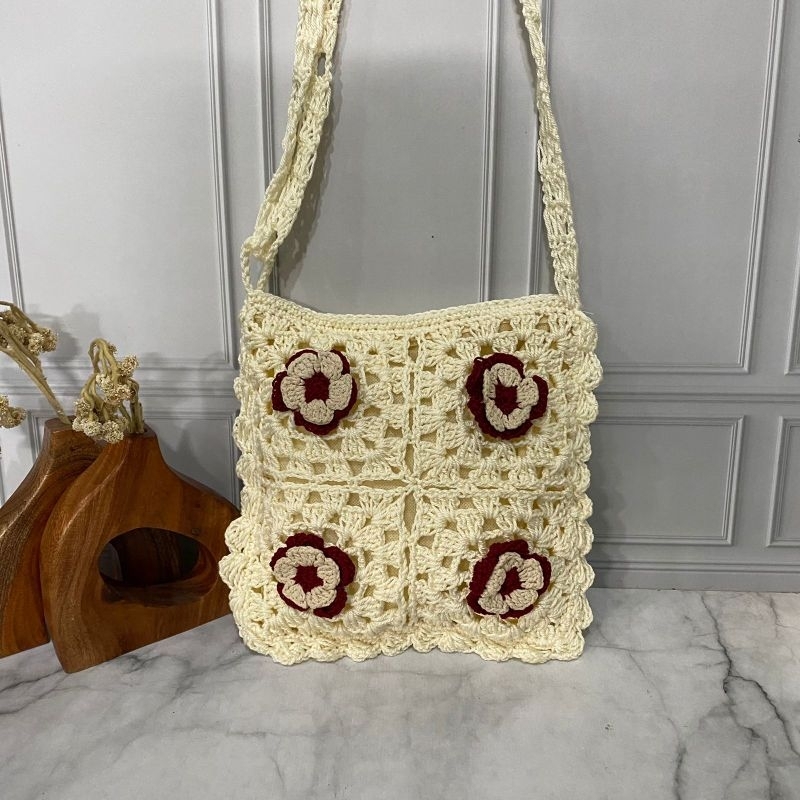 Jual "Inara" Tas Rajut Handmade/ Tas Selempang Bunga Kerajinan Tangan ...
