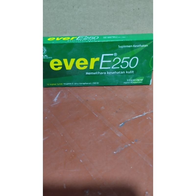 Jual Ever E Dus isi 12 Kapsul Lunak/Suplemen untuk Kesehatan kulit ...
