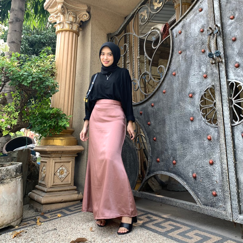Jual Rok Satin / Satin Skirt / Rok duyung / Mermaid Skirt | Shopee ...