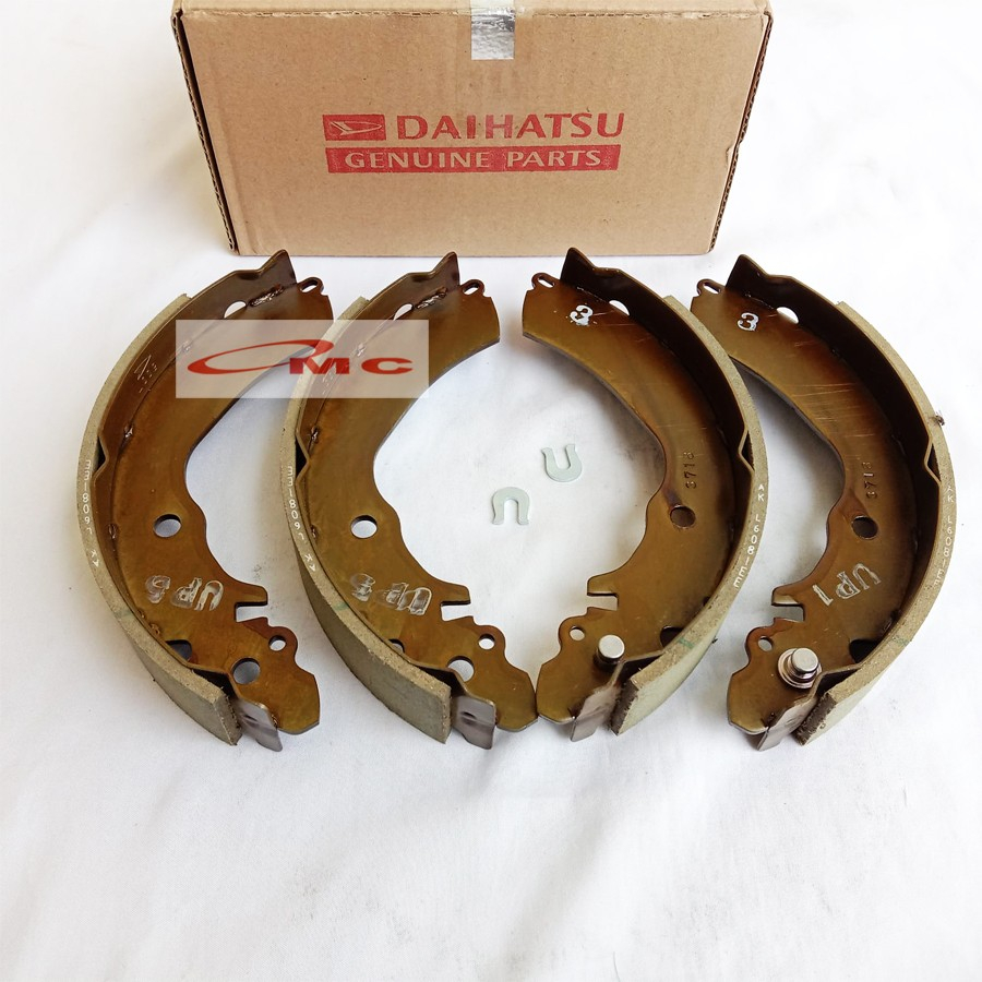 Jual Brake Shoe Kampas Rem Belakang Daihatsu Xenia Avanza 04495-BZ011 ...