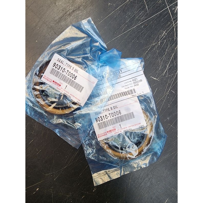 Jual SEAL RODA BELAKANG HILUX INNOVA FORTUNER 90310-T0006 ORIGINAL ...