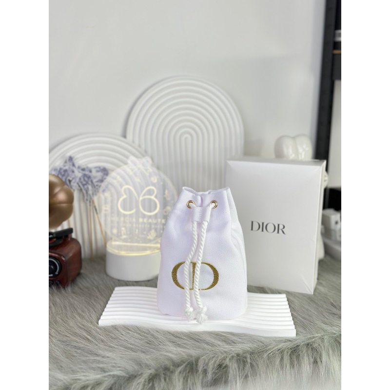 Jual Dior drawstring white pouch | Shopee Indonesia