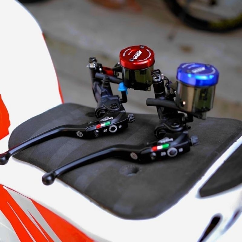 Jual MASTER REM BREMBO ORIGINAL YAMAHA R1 CUSTOM RCS | Shopee Indonesia