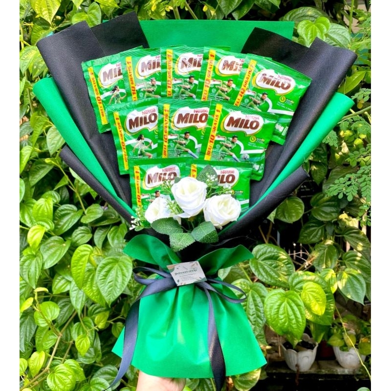 Jual BUKET MILO UNIK BUNGA MAWAR KUNCUP PUTIH HADIAH WISUDA/ULTAH ...