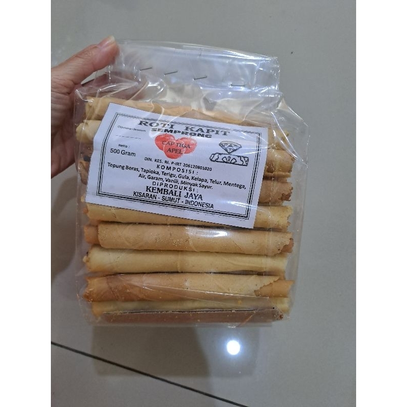 Jual KUE KAPIT SEMPRONG ROTI KAPIT SEMPRONG KEMASAN 500 GRAM | Shopee ...