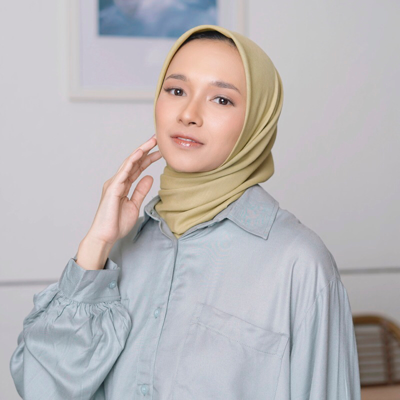 Jual Mallow Luna Square Hijab Segiempat Cotton Paris | Shopee Indonesia