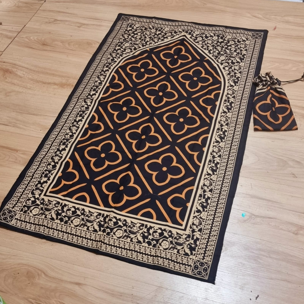 Jual 𝗦𝘆𝗮𝗺𝘀𝗶𝗮𝗿 - Sajadah Travel Sejadah Traveling pouch souvenir Umroh ...