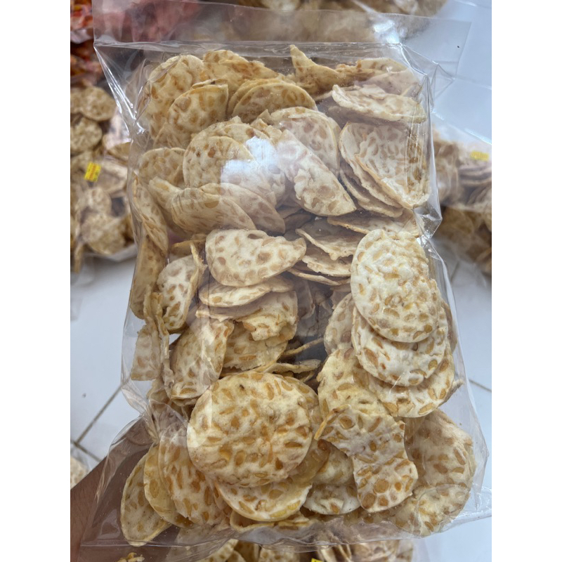 Jual Kripik Tempe Sagu 250gr @yunicookies.pontianak | Shopee Indonesia