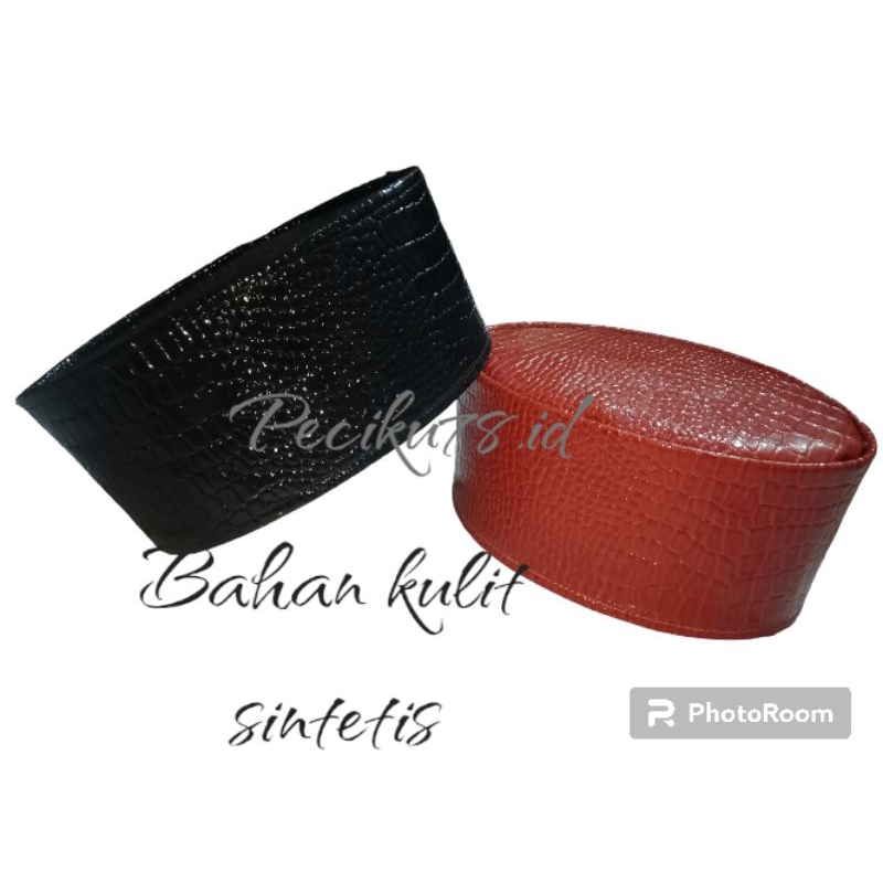 Jual Peci Songkok Kopiah Hitam Polos Motif Kulit Buaya/peci kulit/peci ...