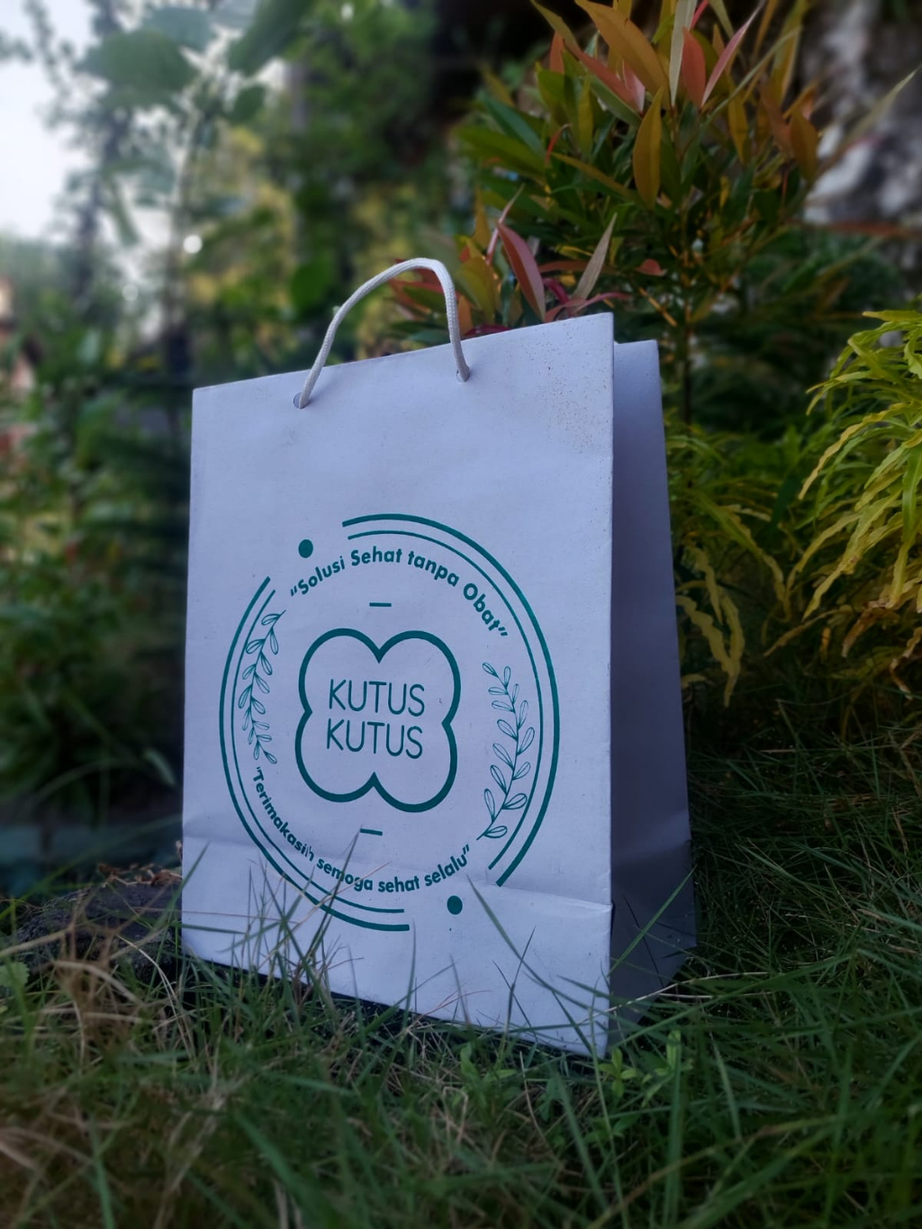 Jual Paperbag Putih SUDAH SABLON, Tas Kertas Kraft Samson white 20 x 10 ...