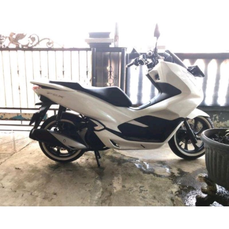 Jual list ban new pcx 160 White wall buat new pcx lis ban honda pcx 160 ...