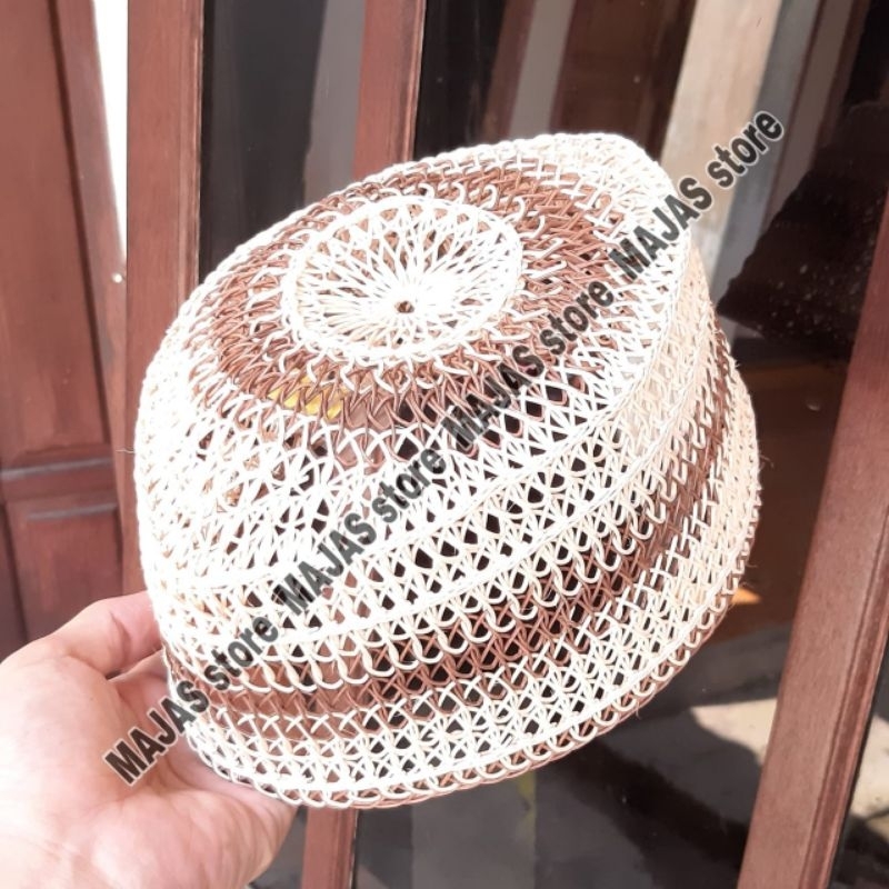 Jual Peci Rotan Akar Jangang (MOTIF LENGKAP) Songkok Kopiah Kalimantan | Shopee Indonesia