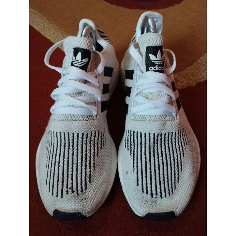 Jual sepatu adidas | Shopee Indonesia