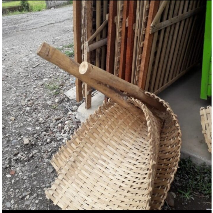 Jual PENGKI BAMBU BERGAGANG SEROKAN SAMPAH | Shopee Indonesia