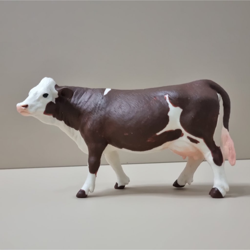 Jual Figur Hewan Sapi Simmental Betina coklat Miniatur detail rapi 13 ...