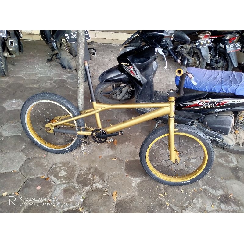 Jual SEPEDA BMX HARO Revo ban 20 ISTIMEWA | Shopee Indonesia