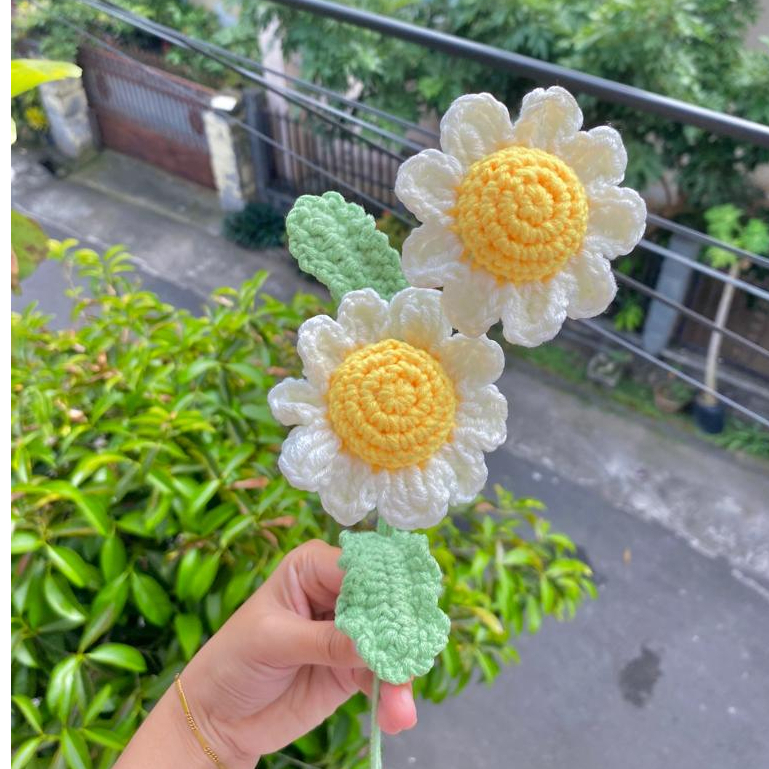 Jual Bunga rajut pertangkai/ Crochet flower/ buket bunga/ buket/ kado ...