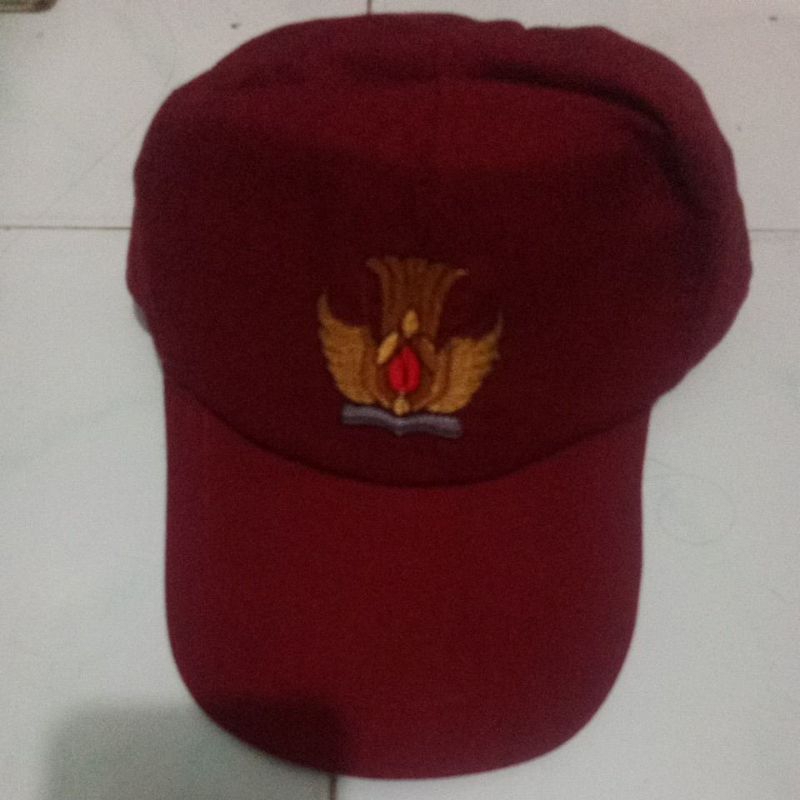 Jual TOPI SD MERAH POLOS(LOGO BORDIR) | Shopee Indonesia