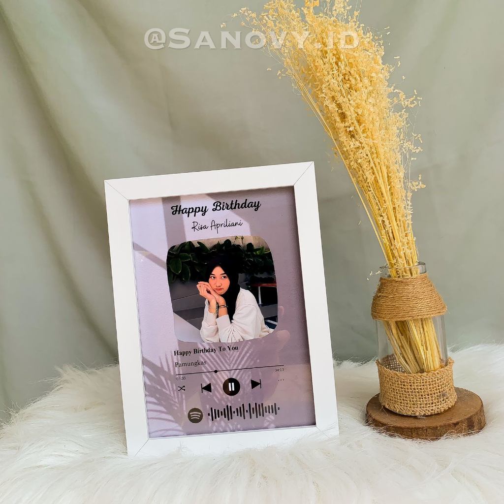 Jual (B2130004) KADO ULANG TAHUN/WISUDA/ENGAGEMENT/ANNIVERSARY ...