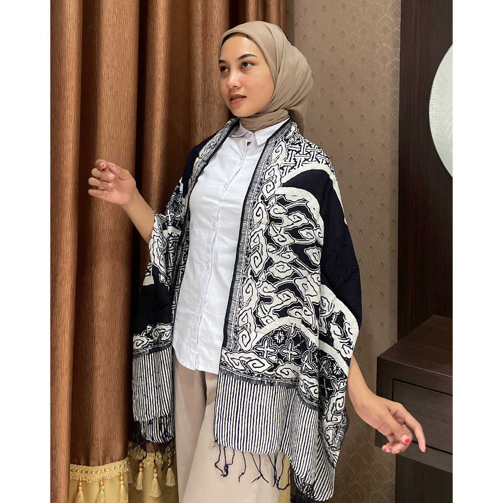 Jual BATIK SALMA Syal Scarf Selendang Batik Warna Hitam Putih Bahan ...