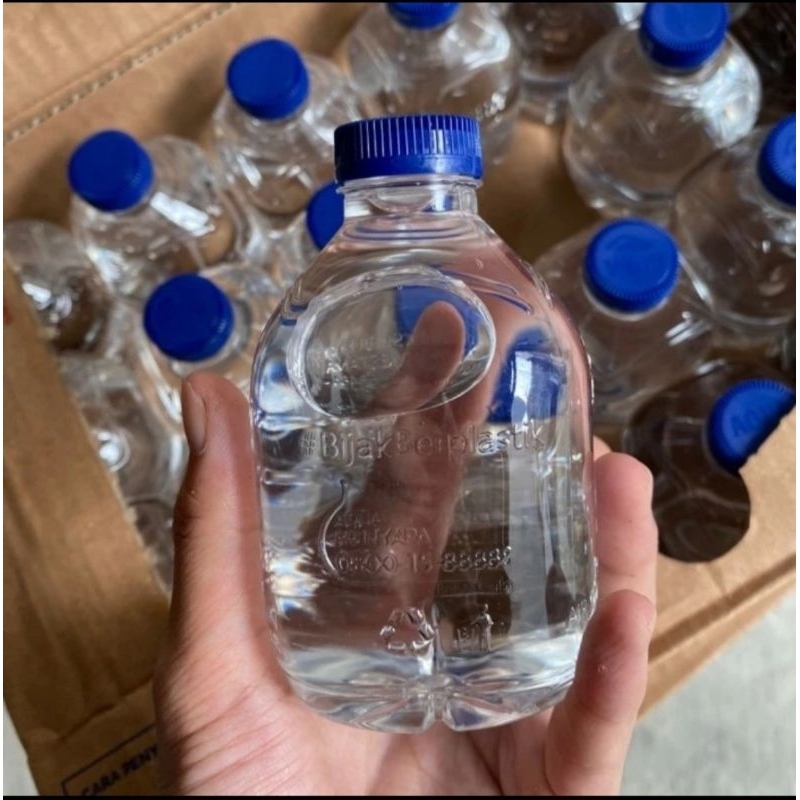 Jual AQUA CUBE 220 ML X 24 Botol mini / Air Mineral | Shopee Indonesia