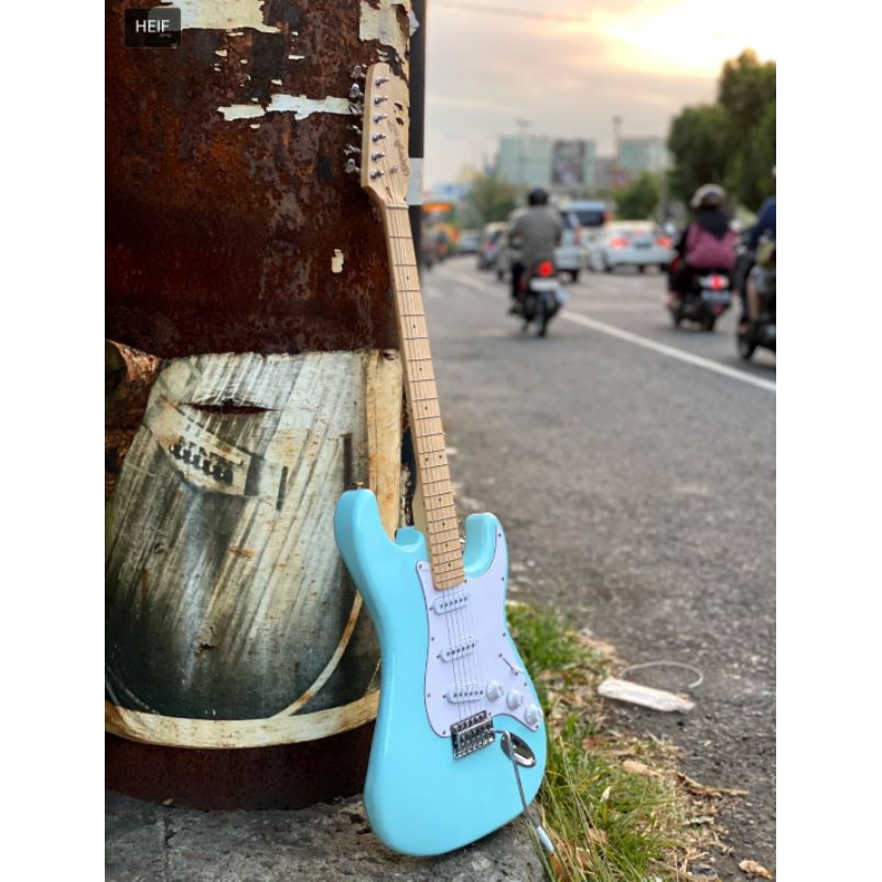 Jual Gitar Elektrik Original Difergio Leopard Listrik Free Packing Kayu ...