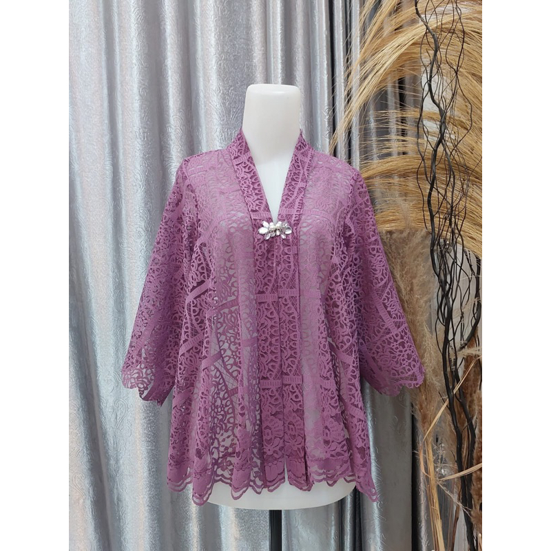Jual kebaya Kartini pendek warna taro | Shopee Indonesia