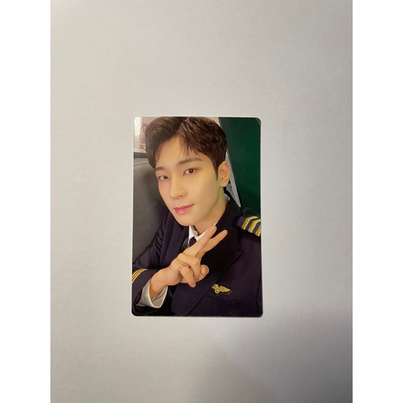 Jual Wonwoo Seventeen 5th Carat Kit Photocard - Wonwoo Pilot PC | Shopee Indonesia