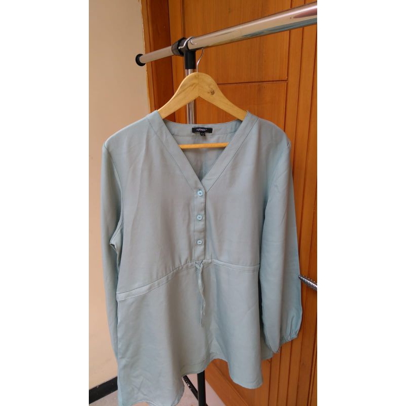 Jual PRELOVED BLOUSE HARDWARE - BY NS ( big size ) | Shopee Indonesia