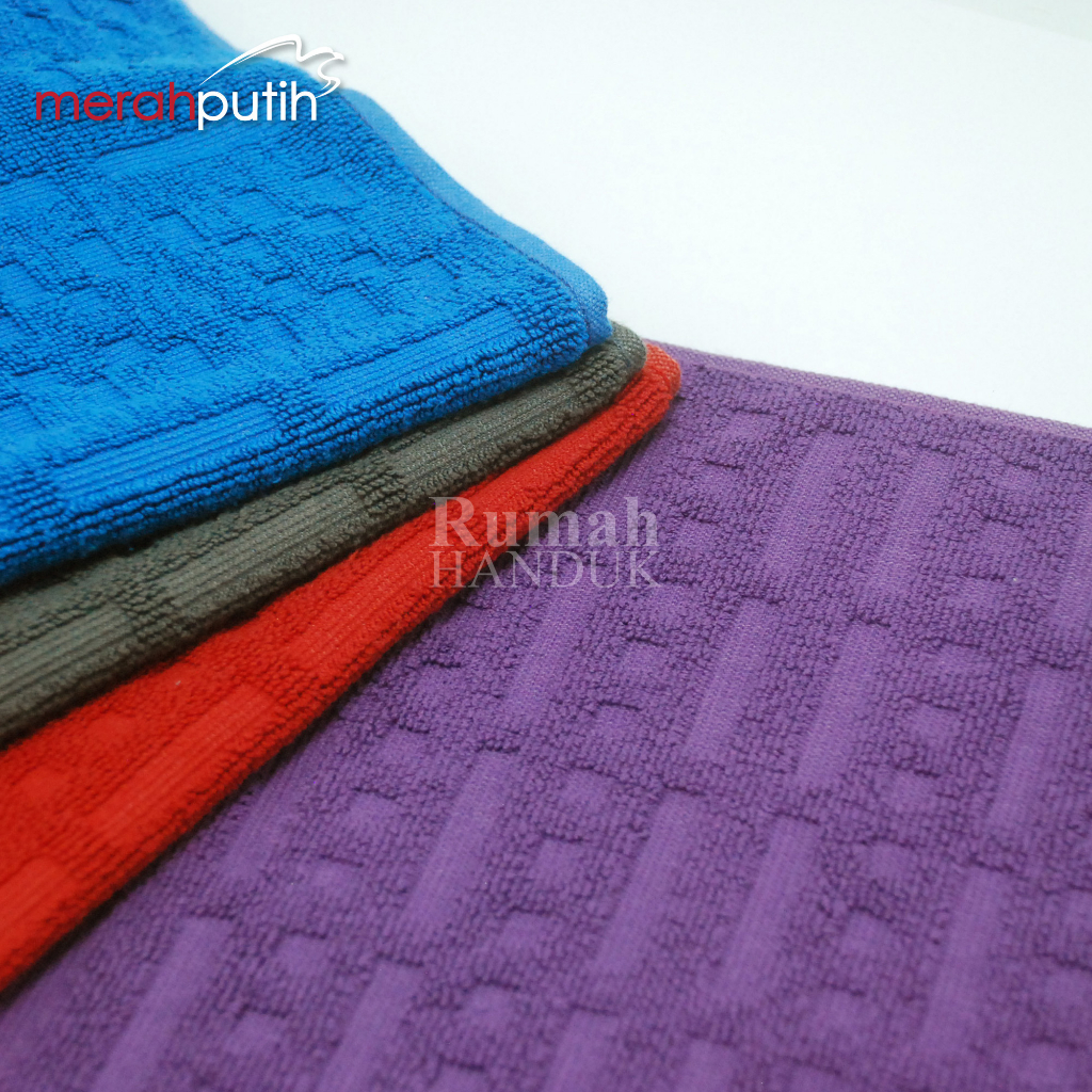Jual Keset Kaki Merah Putih BM 30046 by Terry Palmer ukuran 45 x 65 cm ...