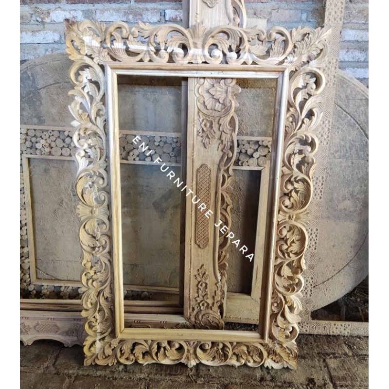 Jual Figura Cermin Hiasan Dinding Ukir Jati - Frame Cermin Ukir Jati ...