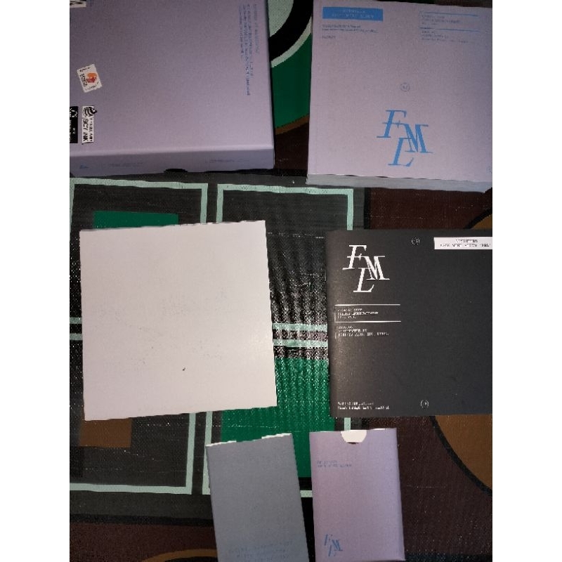 Jual ALBUM FML DELUXE VER SEVENTEEN | Shopee Indonesia