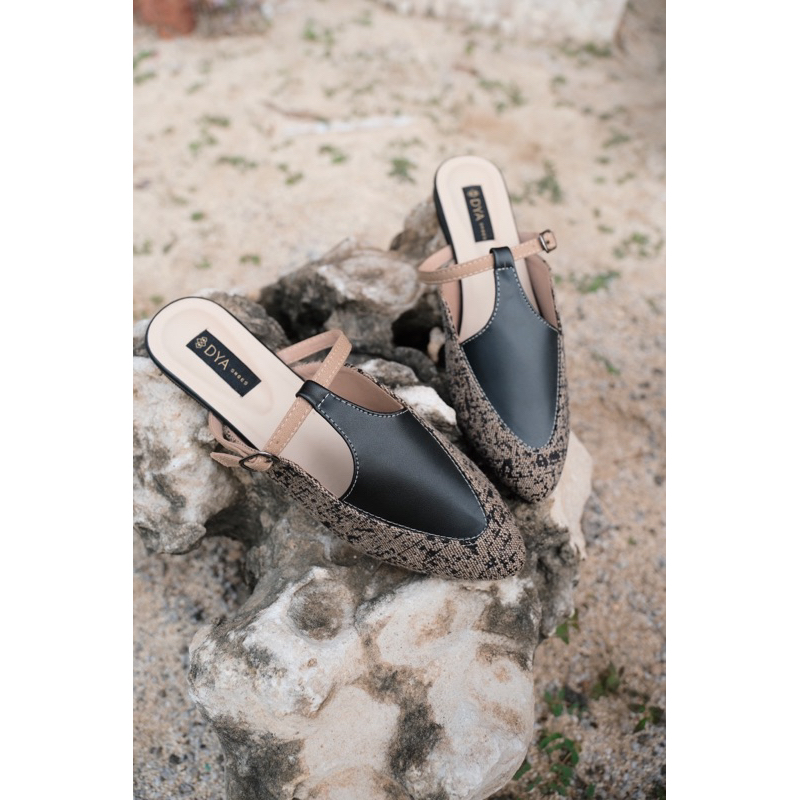 Jual Dya_Shoes - Chassia - Sandal Wanita Flat Shoes (Limited Stok ...