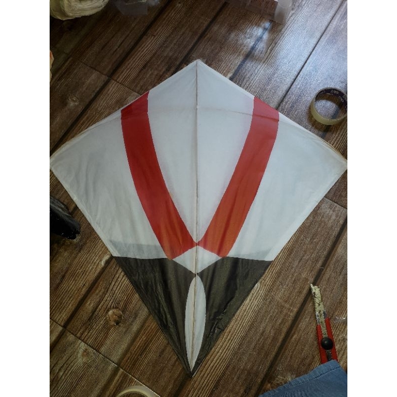 Jual LAYANGAN BANDANGAN // UKURAN 70x75 harga tertera 20pcs layangan ...