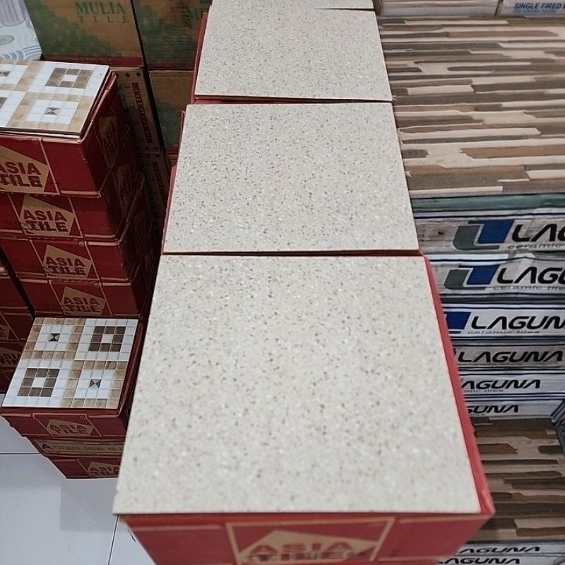 Jual asia tile roma grey brown lantai keramik kamar mandi kasar 25x25 ...