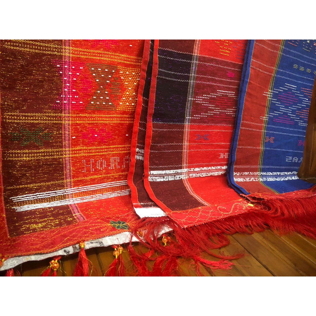 Jual Ulos Sadum Batak / Ulos Sadum Panoropi / Ragihotang / DLL / sribelnovel | Shopee Indonesia