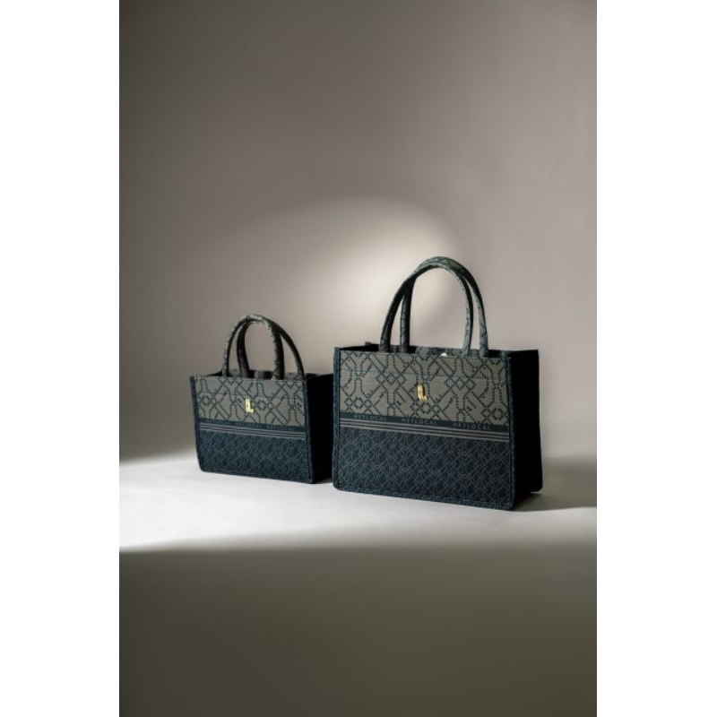 Jual LEVAUGHN TOTEBAG by Heylocal | Shopee Indonesia