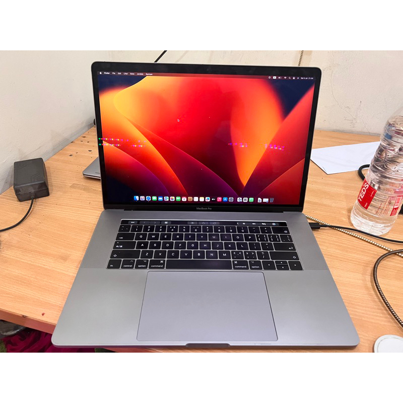 Jual MacBook Pro i7 2018 13 inch retina | Shopee Indonesia